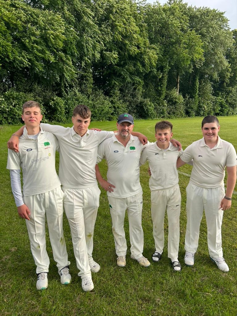 Dan Shows his Colts the Way Forward! - Oakley Cricket Club